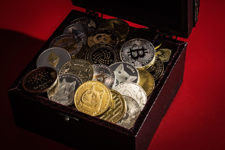 Silvergate Capital shares plunge nearly 50% amid crypto-related negativity | Invezz